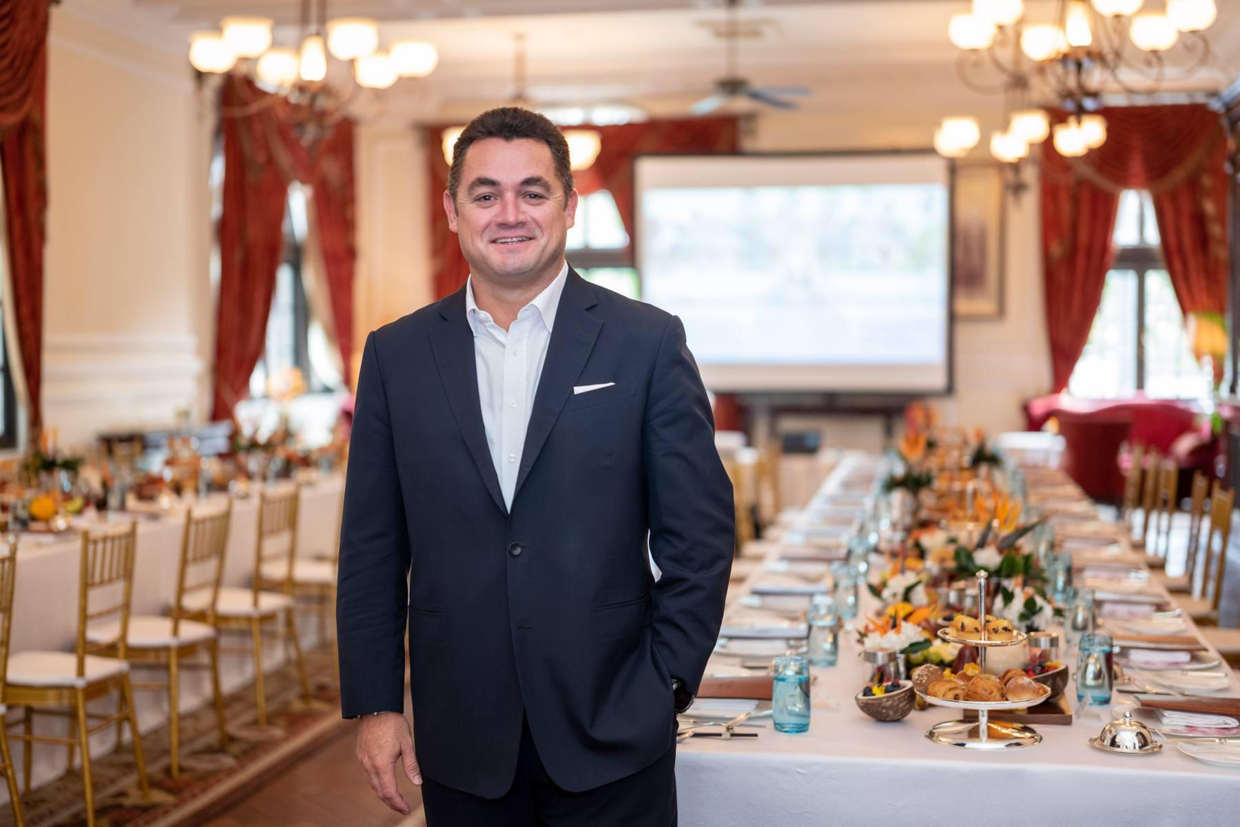 Độc quyền: Trò chuyện cùng Daniel Welk - Phó chủ tịch tập đoàn khách ...