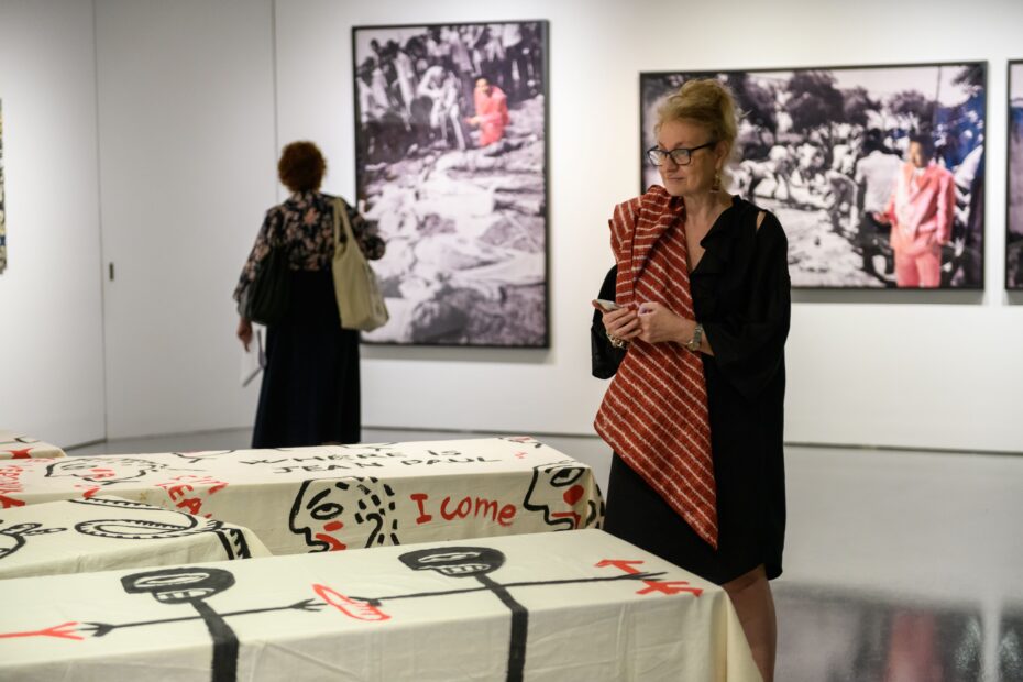 Iola Lenzi: Tìm kiếm dòng chảy chung