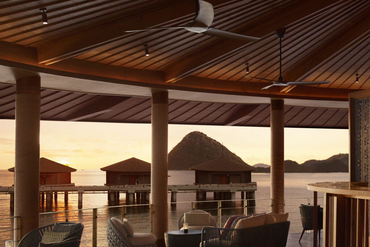 Khách sạn TA’AKTANA ra mắt chuỗi sự kiện "Bar Takeover"